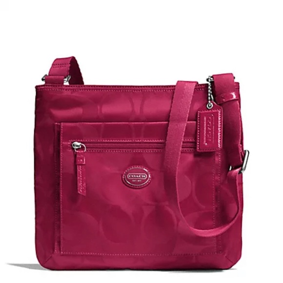 Coach | Bags | Coach Bag Getaway Signature Nylon Crossbody File Bag ...